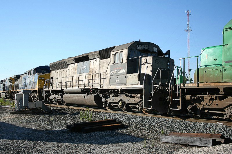 MRL 8924